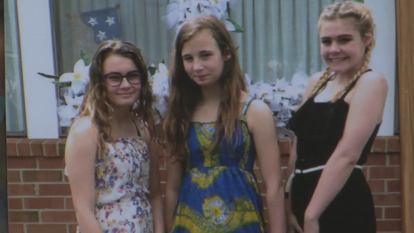 Family, police searching for three missing girls in Tonganoxie - Kansas ...
