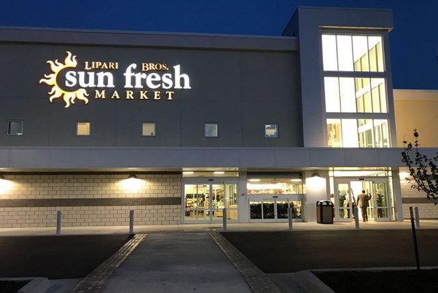 Sun Fresh Market opens as oasis in east Kansas City food desert - KCTV5 ...